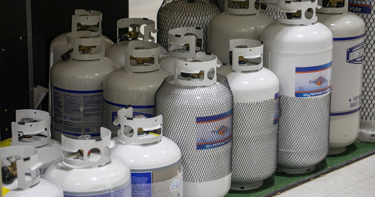 Tips for Handling Small Propane Tanks in CA | Red Triangle